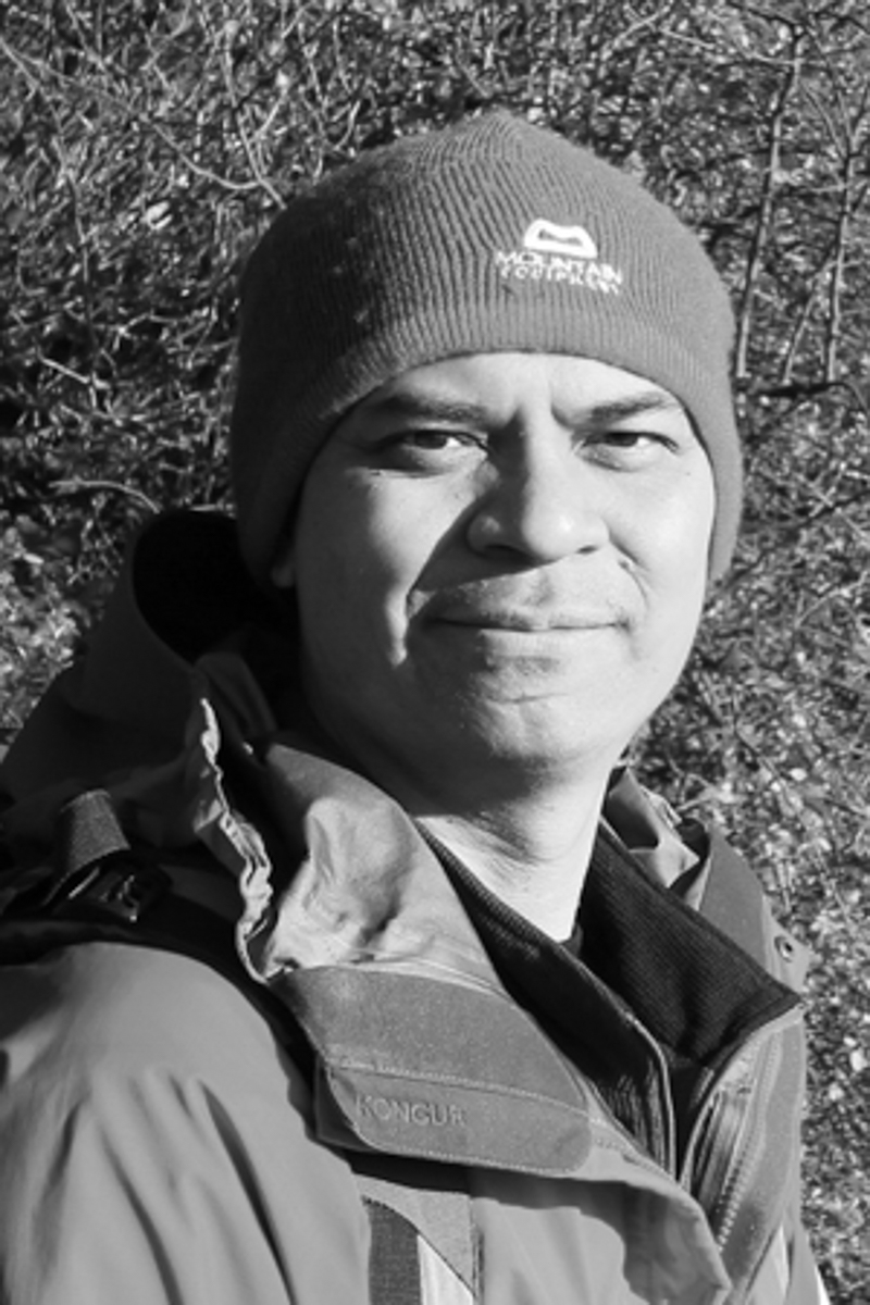 Adrian Hendroff - Official Website